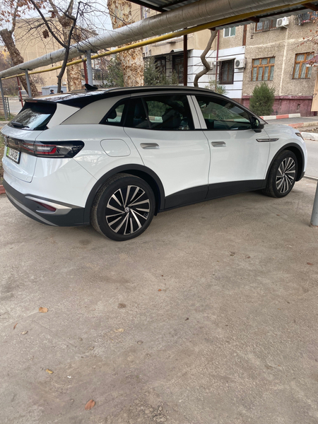 Продаю машину электромобиль Volswagen pure plus