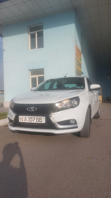 LADA Vesta 1.8..в идиальном состояний ..