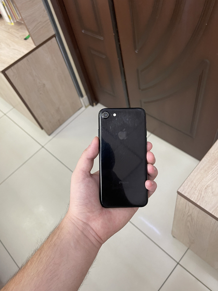 iphone 7 128GB sotiladi
