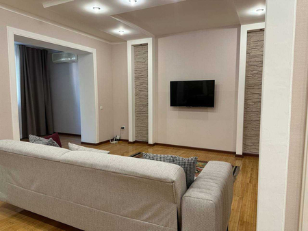 ID372 Аренда. Мирабад. Гостиница Россия.