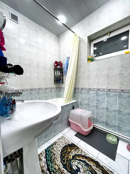 3/4/4 Буюк ипак Йути 77серия 2х6 кирпич 78m² Чайхана салом 

Состояние