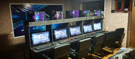 Game Club Sotiladi 20 ta Komplekt stol stul