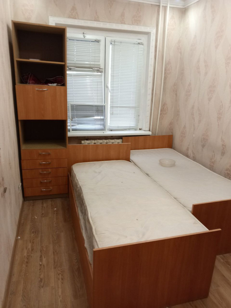 Продам одно спални кровать