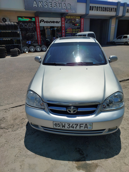 Lacetti sotiladi
