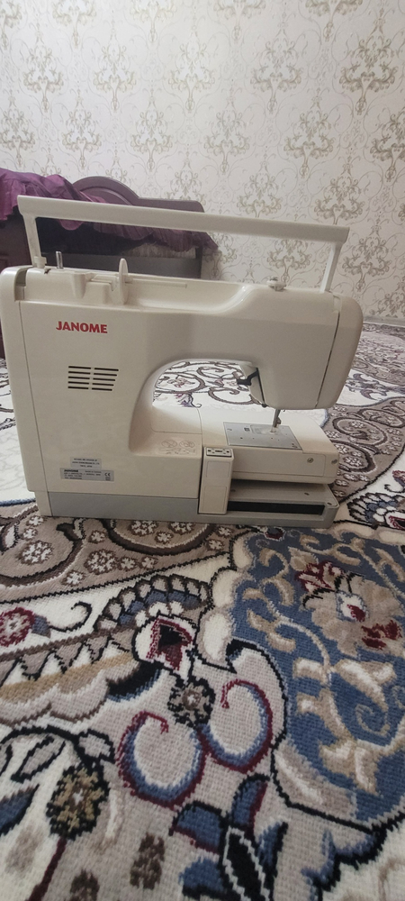 Вышивка Janome350E. Made  in Taiwan