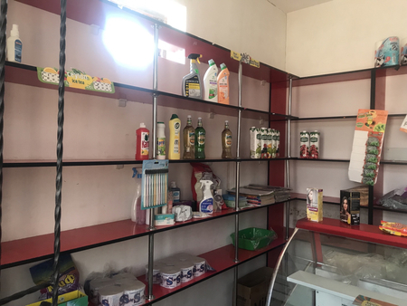 Продается холодильники, морозильник и полки для магазина.
