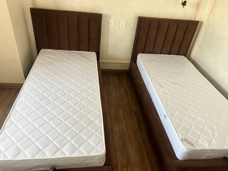 Кровать. с мягкими бортами и изголовьем в наличии Nur Matras
