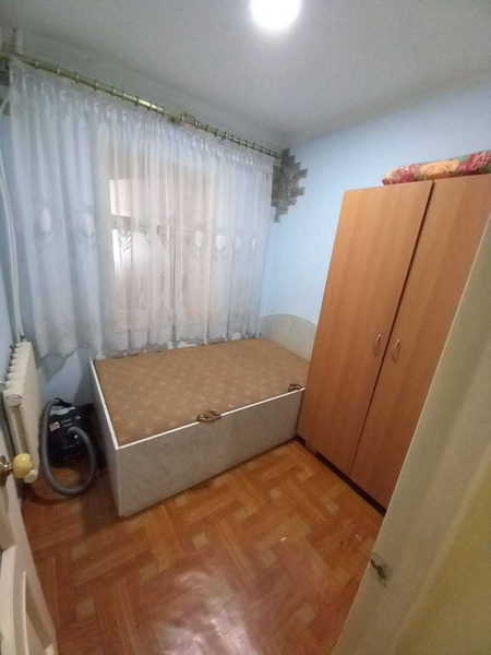 м.Буюк Ипак Йули Аптека 36,6 1(2)-комнатная 1/4 44 м² 2х6 кирпич