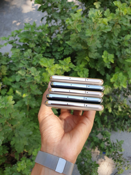 Samsung Galaxy S10 Plus. 5G X. OzU 8 GB. Hotira 256 GB. IDEAL/Yaxshi