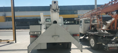 Zil avtovishka 18 metr