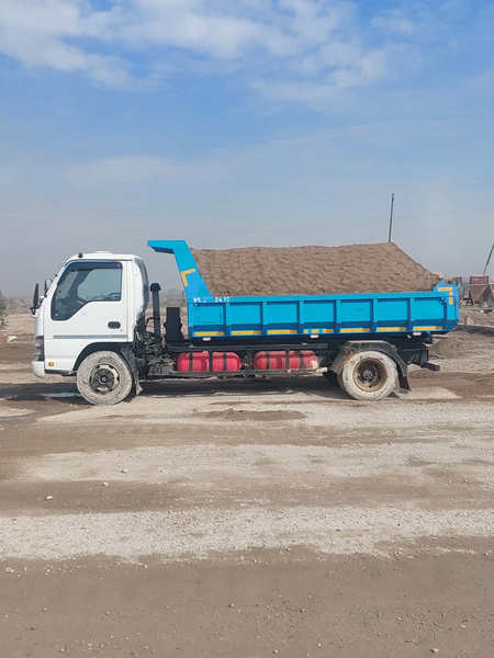 Вывоз мусора Isuzu самосвал услуги