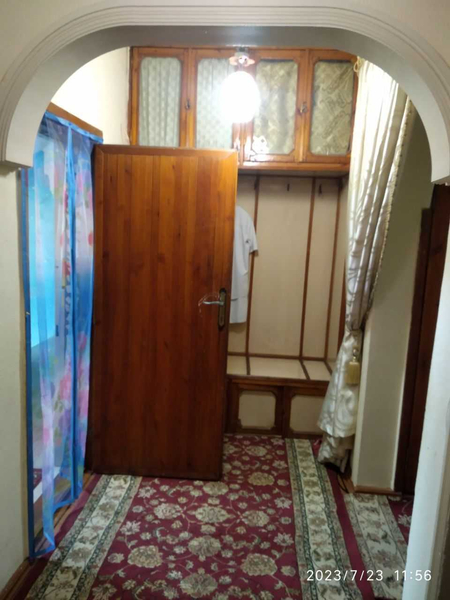 Продаю квартиру на Олмазарском районе