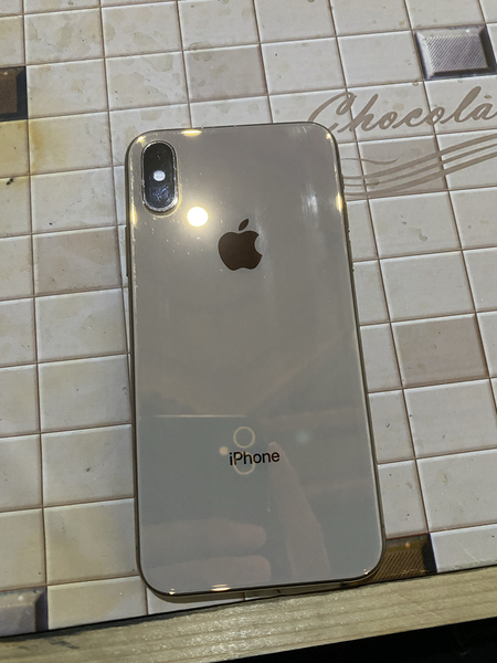 Iphone xs.
