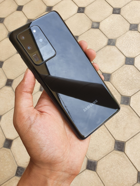 Samsung Galaxy S20 Ultra 5G. Snapdragon 865. OzU 12/256 GB. Garantya !