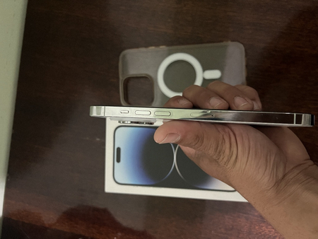 Iphone 14 pro max 
Pamit 128
Yomkast 89%
Karopka dokument bor 
Orginal