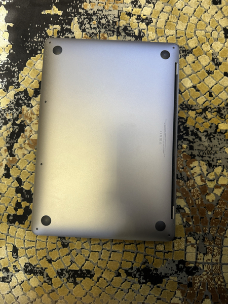 Mac Book pro 13 8*512