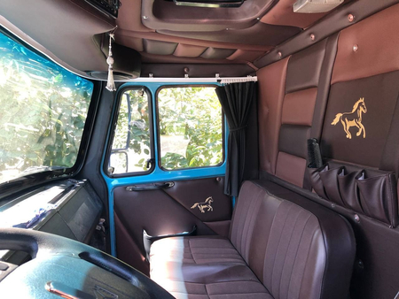 Zil bichoʻk sotiladi 2004 yil 33000km yurgan