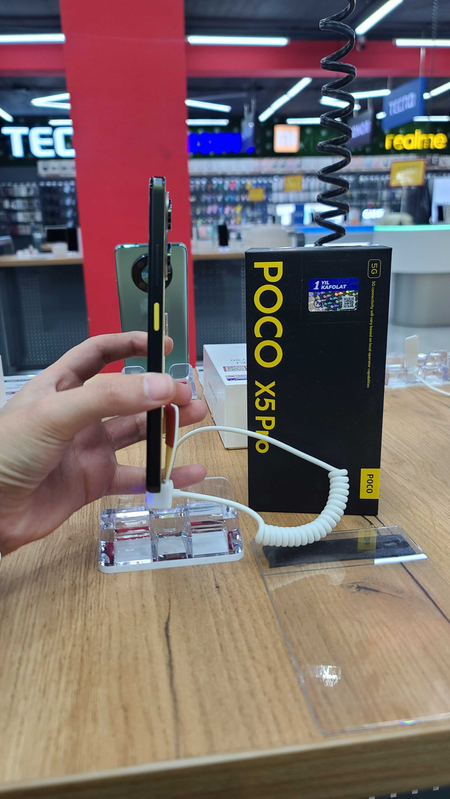 Pocco X5 Pro в рассрочку
