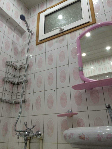 м.Космонавтов ЦУМ Ц-7 110 школа 2-комнатная 9/9 76 м² чистое состояние