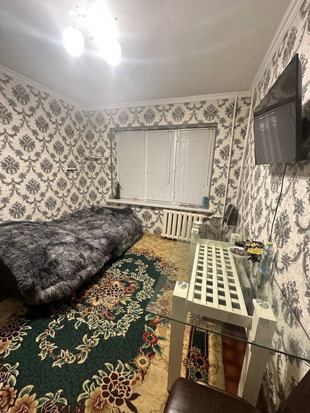 С обстановкой. 1-Комн. 3-Этаж. Ттз-2. Базар. Рынок. Уй-Жой.