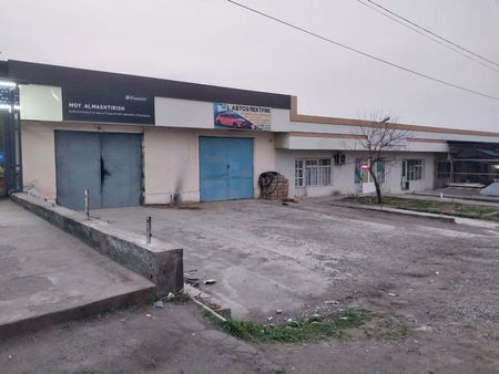 Продается Гараж под Автозамена масло
