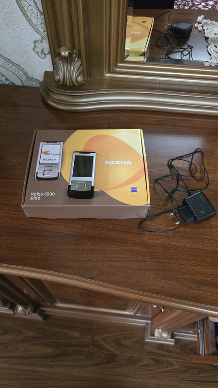 Nokia 6500 slidr