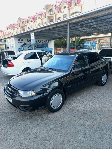 Nexia 2 2014 sotiladi