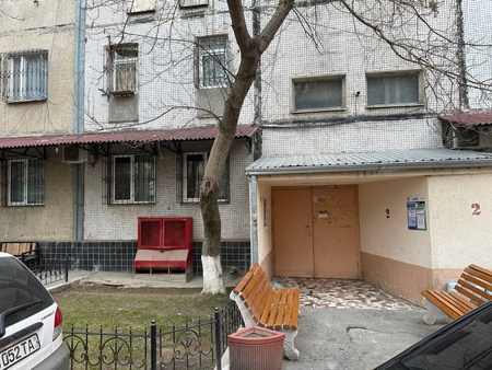 В доль дороги 1 линия 135кв.м Кафе Дархан Мирзо Улугбекский р-н
