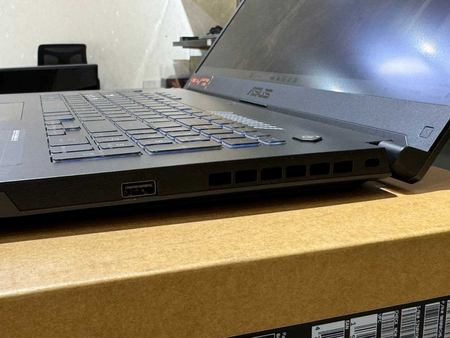 ASUS TUF F17 Intel Core i7-13620H озу16GB ssd 1T RTX 4060 8гб