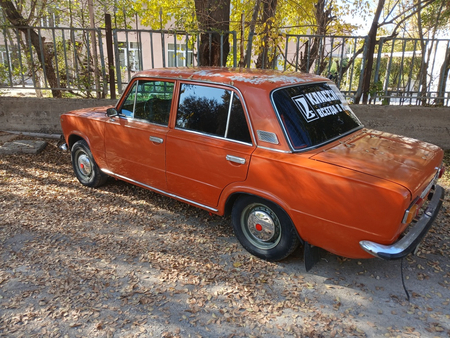 Сотилади 1980 йил метан