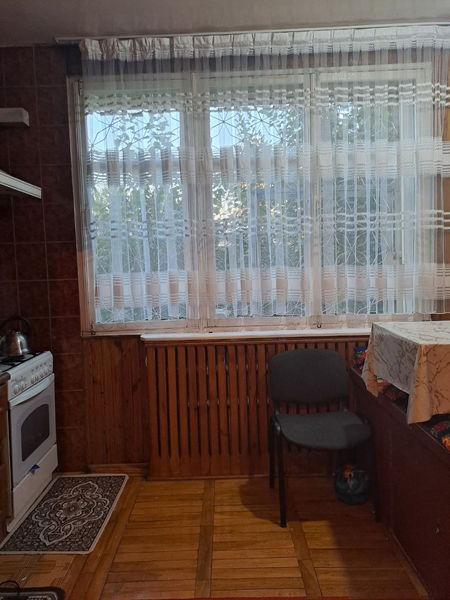 Срочно продаётся 3 комнатная квартира в сергели 2