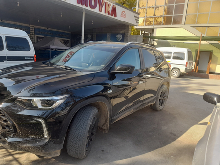 Tracker 2 Sotiladi 6000$