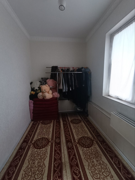 Qora qamish dom sotiladi