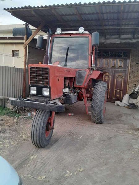 Traktor Belarus MTZ 80