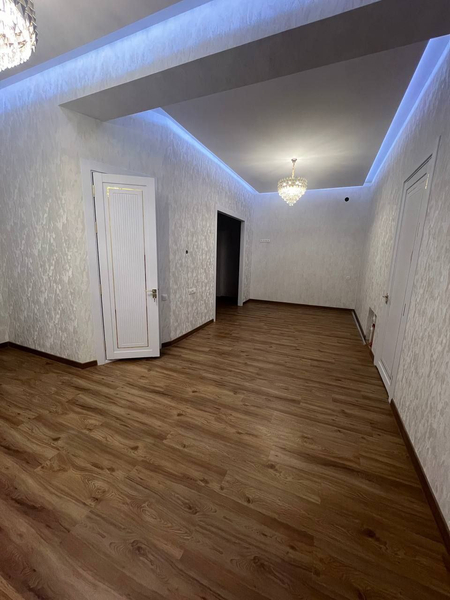 Toshkent tumani. Xasanboy postdan 2kilometr 4taxona 2sotik