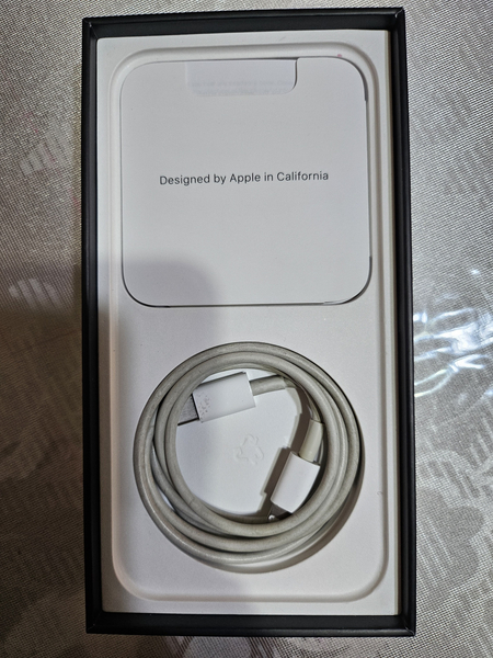 Продаётся айфон 13 pro 256 GB blue