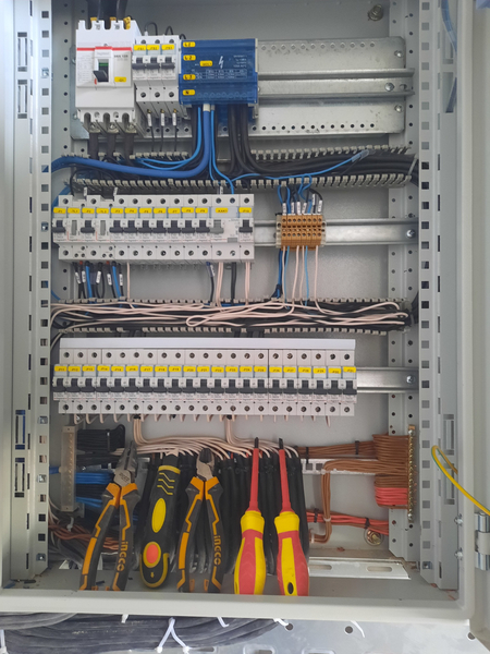 Elektrik tez olaqa vasifatli ish