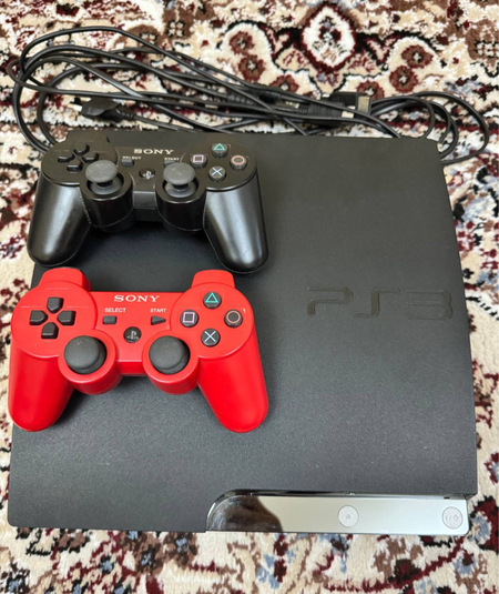 PlayStation 3 с 2 джойстиками