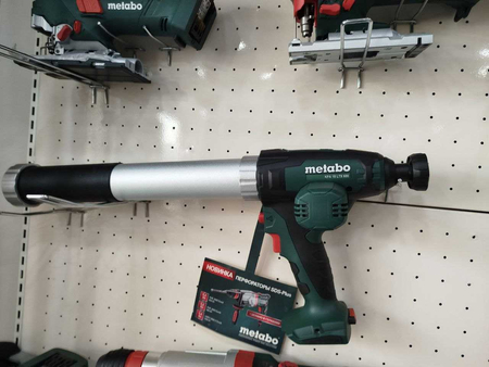 Аккумуляторный пистолет для герметика Metabo KPA 18 LTX 600