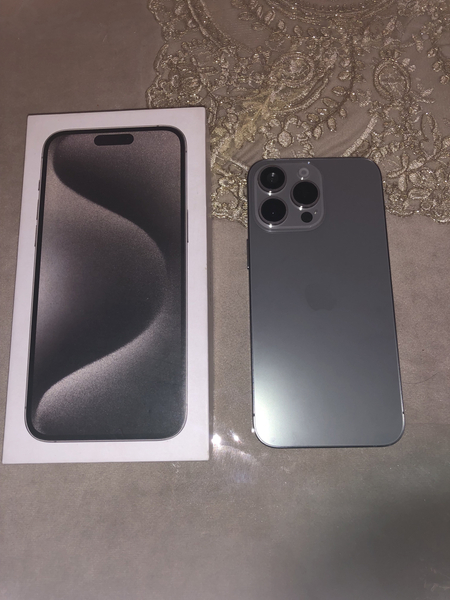 Iphone 15 pro max Dubai