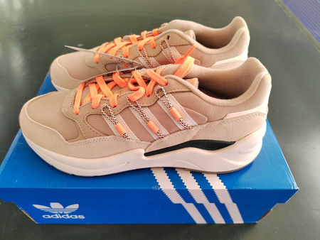 Кроссовки adidas Originals Retropy Adisuper Shoes Women's