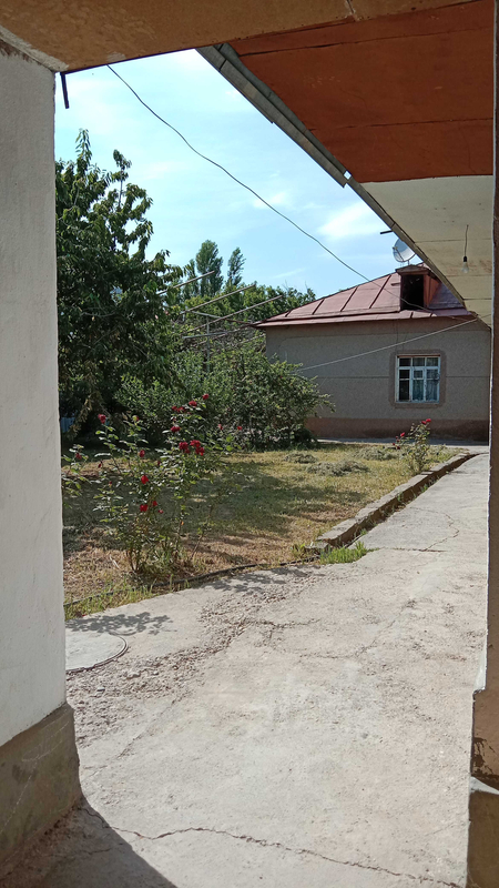 Продаётся дом, 9,7 соток,кибрай ок-ковок, Дархан махалла