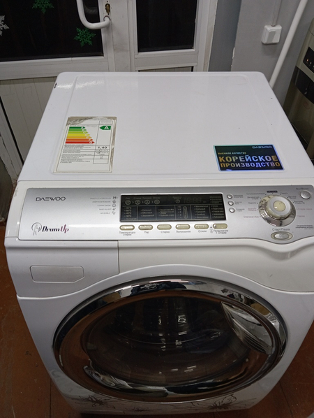 Продам стиральную машину Daewoo - 12кг