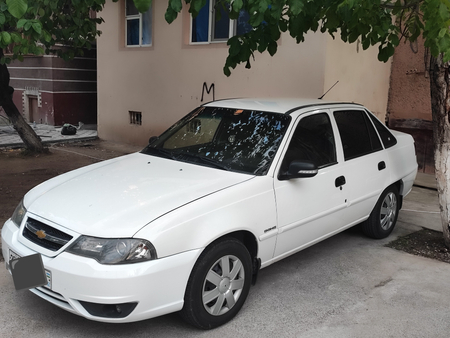 Нексия 2 сотилади