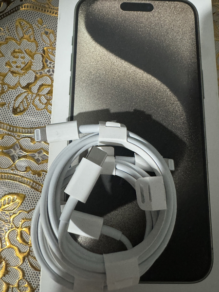 Iphone 14 pro Pro max usb zaryadkasi zavod karopkadan oʻzim ochganman