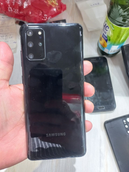 Samsung Galaxy s20 plus