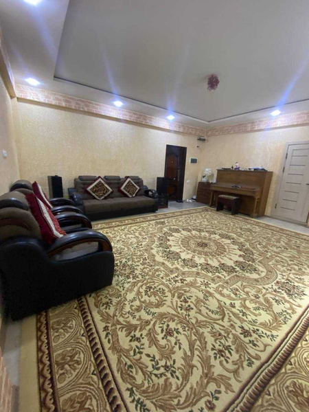 3х комнатная на  1 этаже 94кв/м, в Самарканде