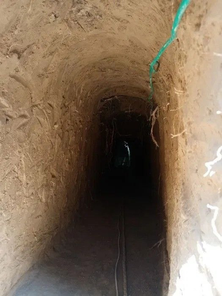 O'rachi o'ra ura qazimiz yama transha tunel kanalizatsiya

Ура падвал