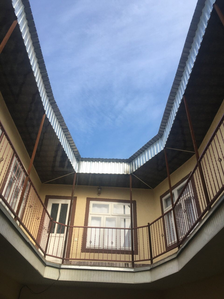 Срочно продаётся дом 3 сотки под гостиницу В старом городе