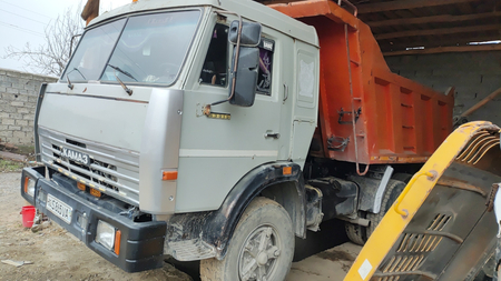 Kamaz samasval sotiladi holati yaxshi barter bor yengil mashinalarga